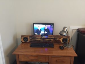 Wood Carving a Custom Soundbar from an Old Log. Awesome!